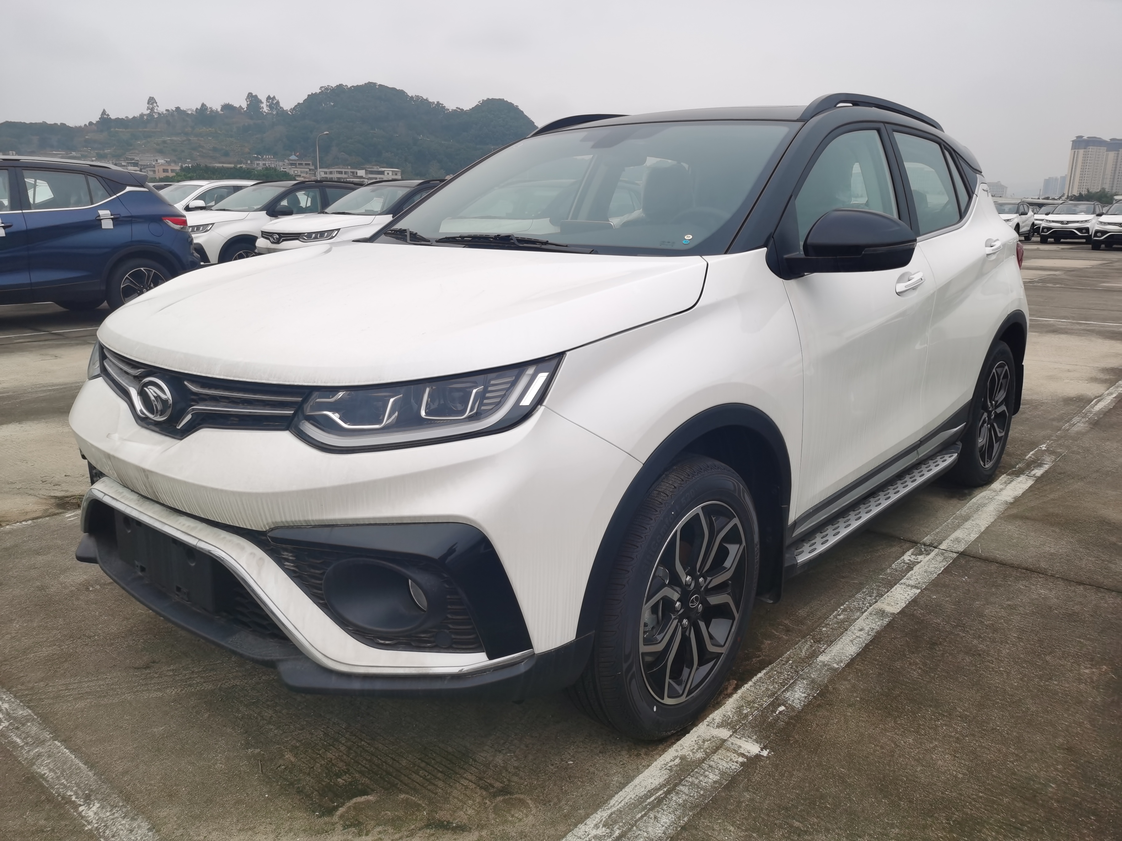 Dongfeng Glory E3 Suv & Soueast DX5 Suv Inventory Promotion!